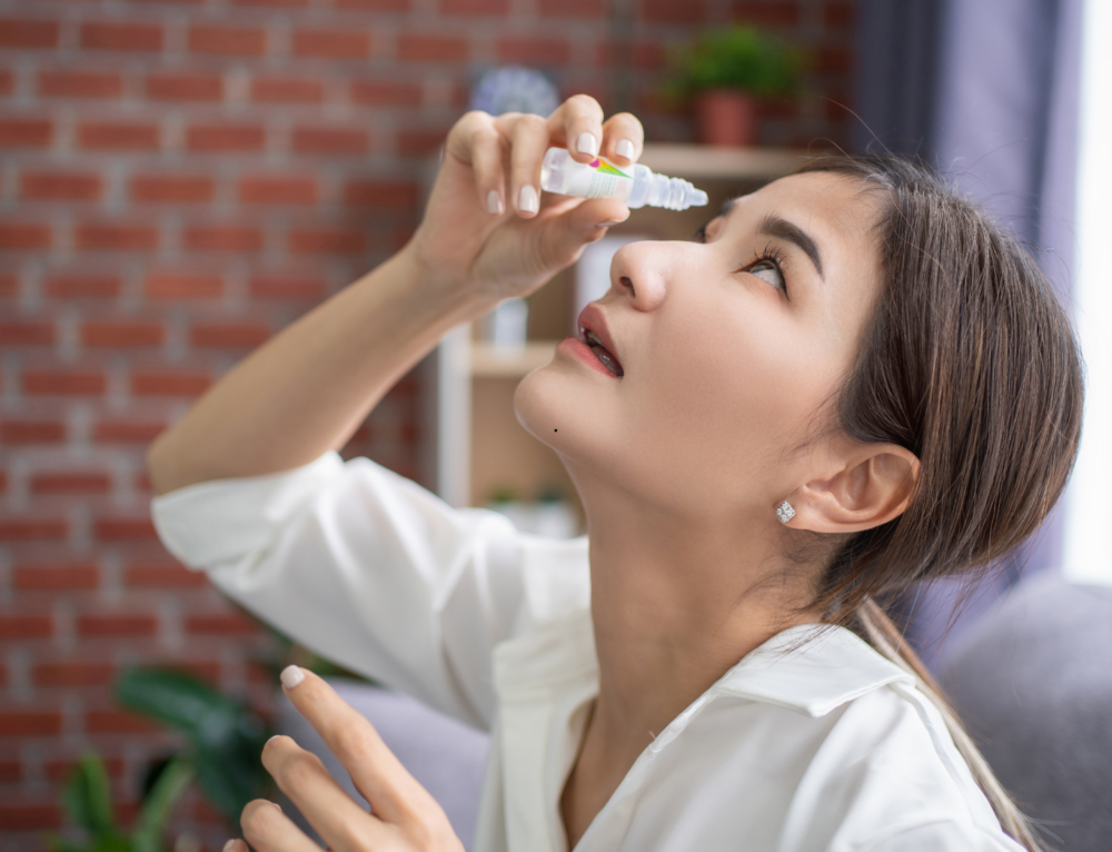 “Sangue nos olhos”: entenda a hemorragia subconjuntival | Neo Oftalmo