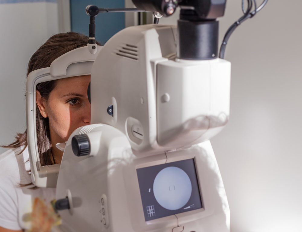 “Sangue nos olhos”: entenda a hemorragia subconjuntival | Neo Oftalmo